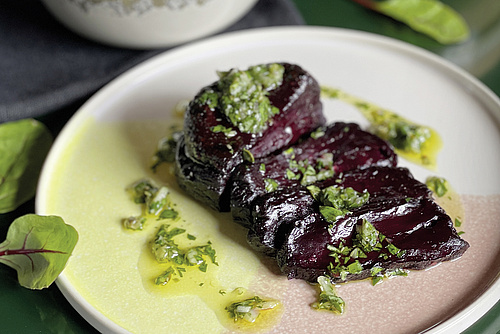 Hotellerie Gastronomie Zeitung: Was und wie essen wir im Jahr 2042?